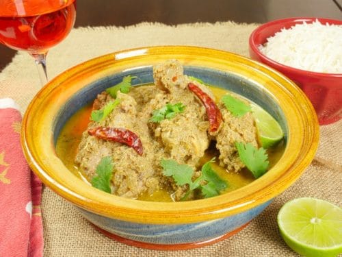 Tantalizing Goan Chicken Curry with Coconut - MyIndianStove